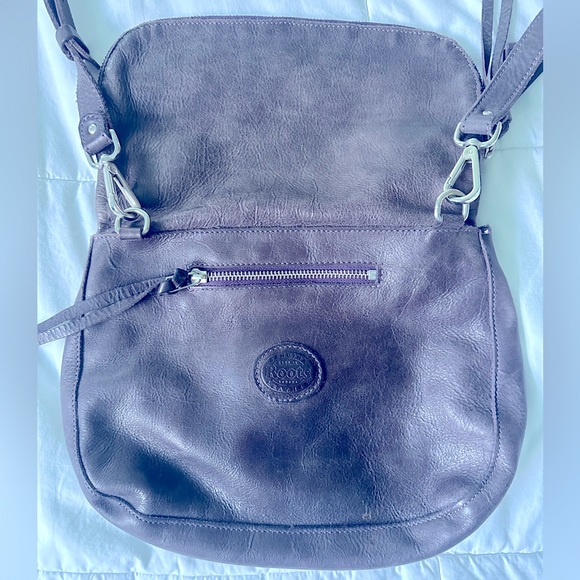 Roots | Bags | Roots Genuine Leather Crossbody Purse | Poshmark